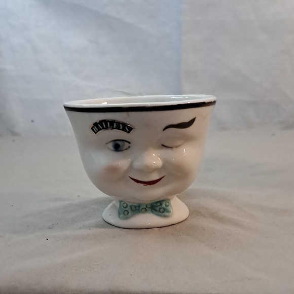 Bailey's | Art | Winking Face Mug White And Black | Poshmark